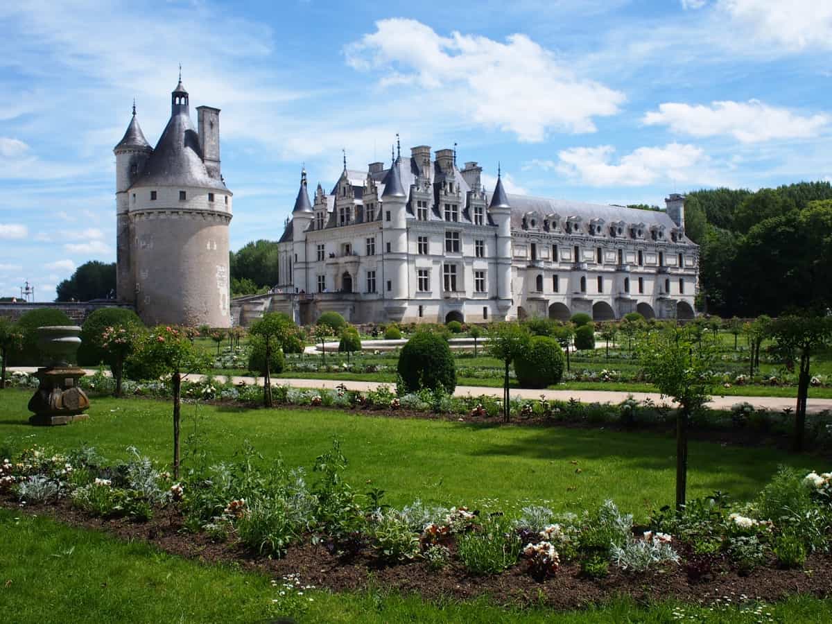 The Best Chateaux to Visit With Kids in the Loire Valley in France ...